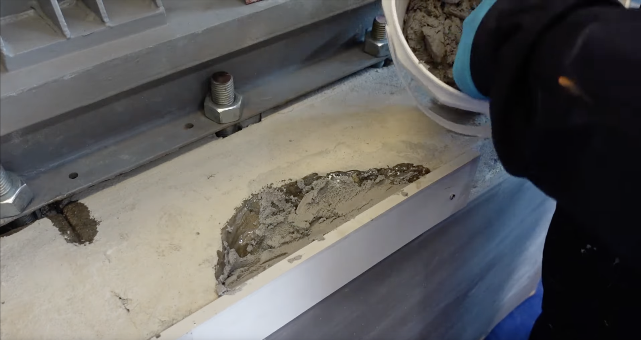 How to Fix Uneven Concrete Floors (With Video) - Belzona Blog